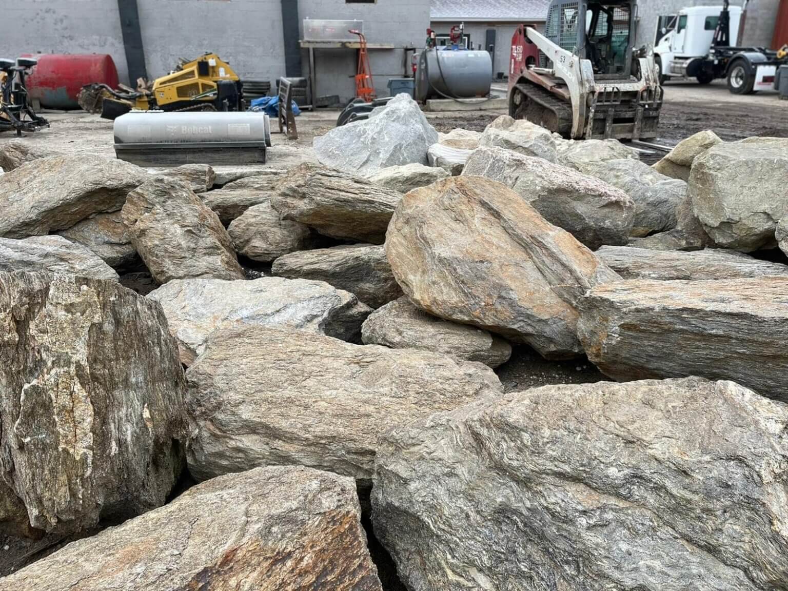 Extra Large Boulders - Champion Builder Supply